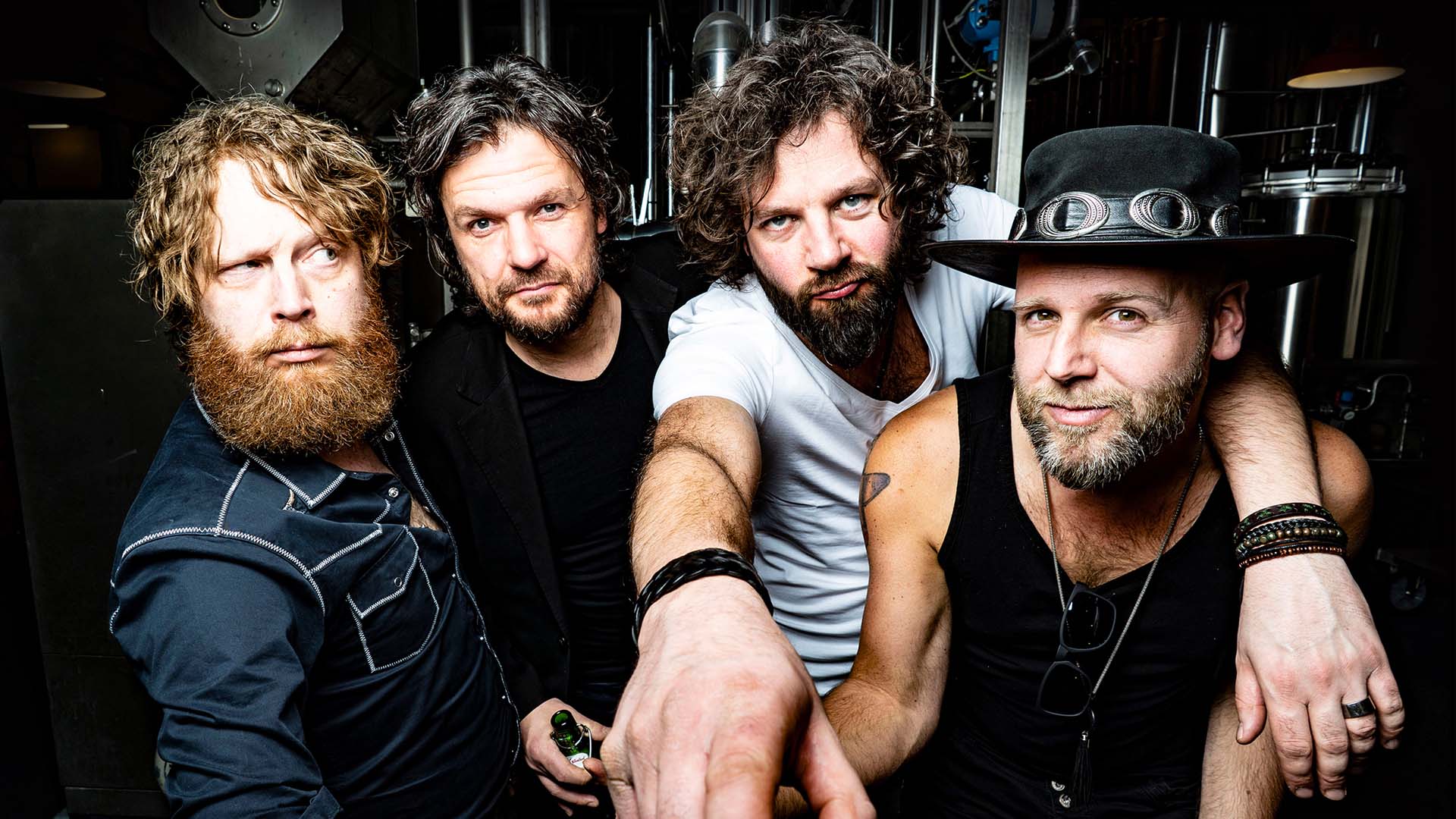 Bökkers - vr 10 mei - Luxor Live