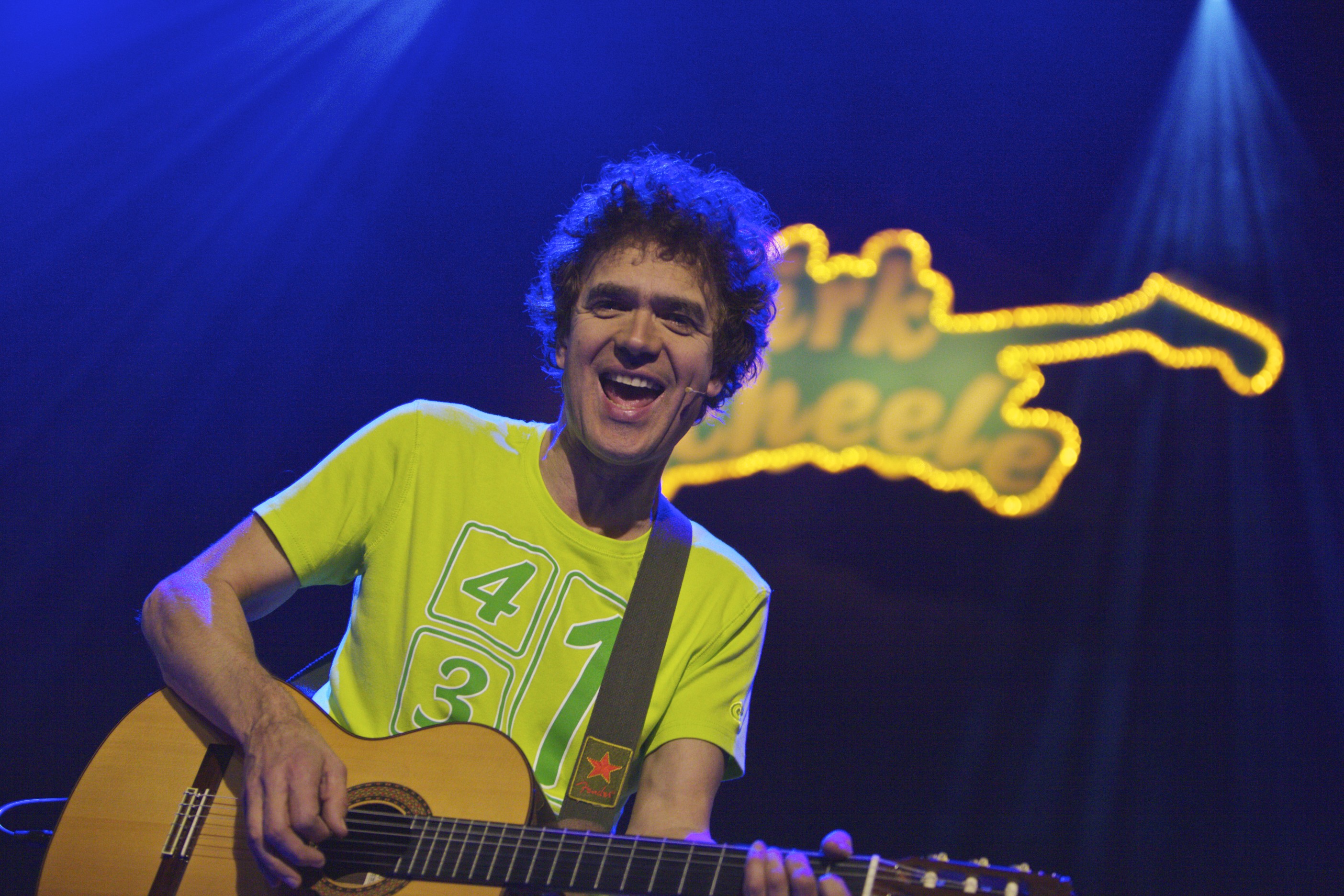 Dirk Scheele - zo 10 feb - Luxor Live