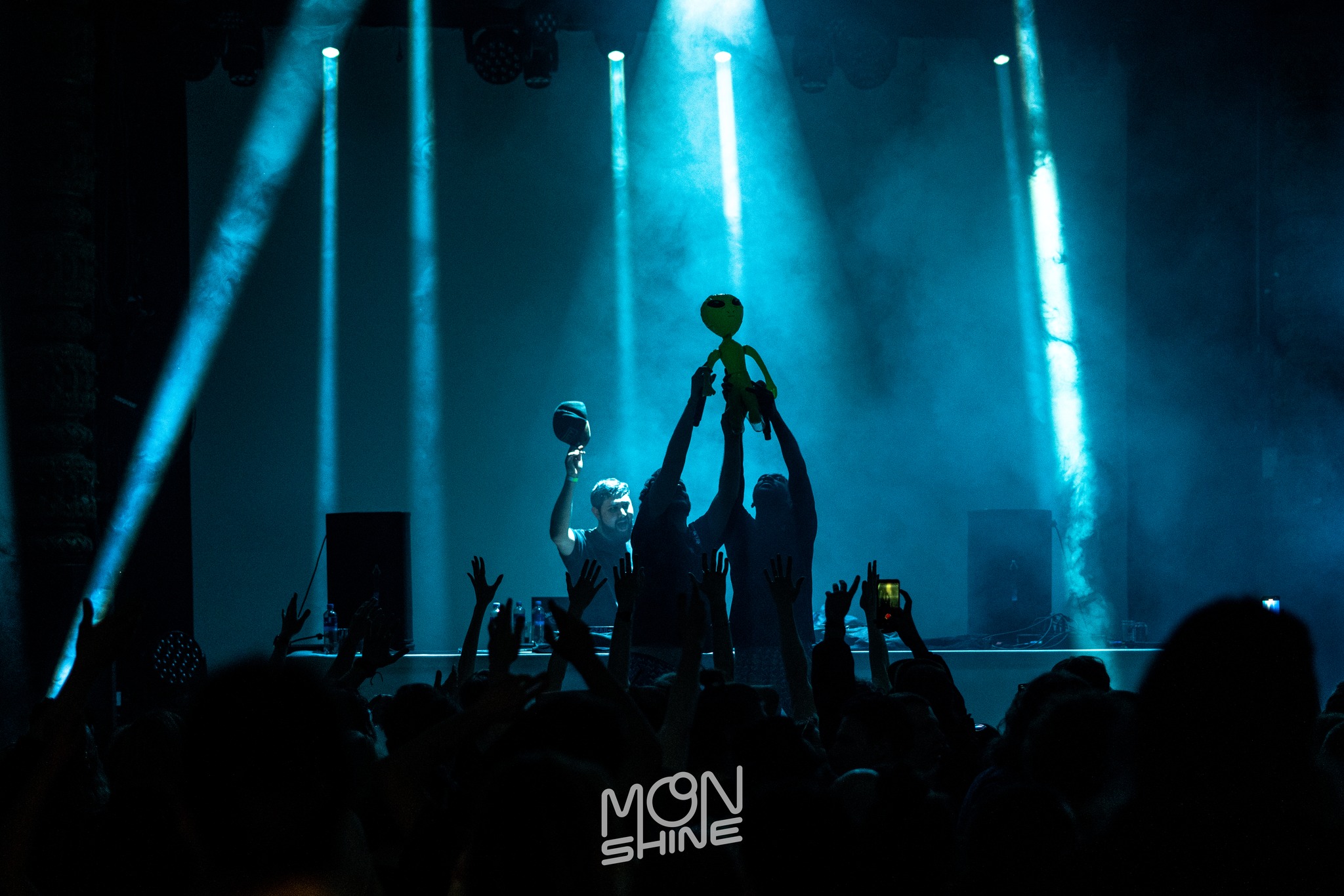 Moonshine ft. Mefjus + BLVCK CROWZ - vr 30 jun - Luxor Live