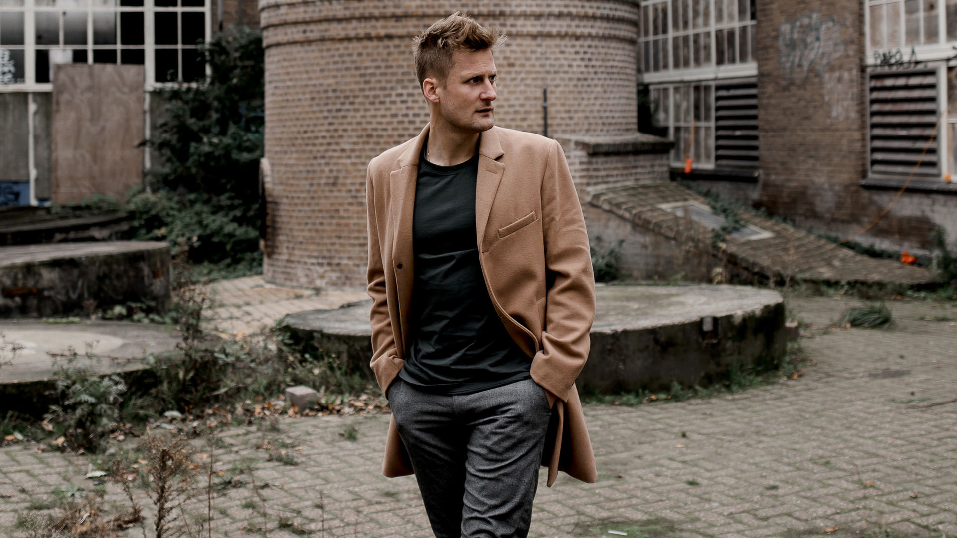 Martijn Bakker - zo 12 nov - Luxor Live
