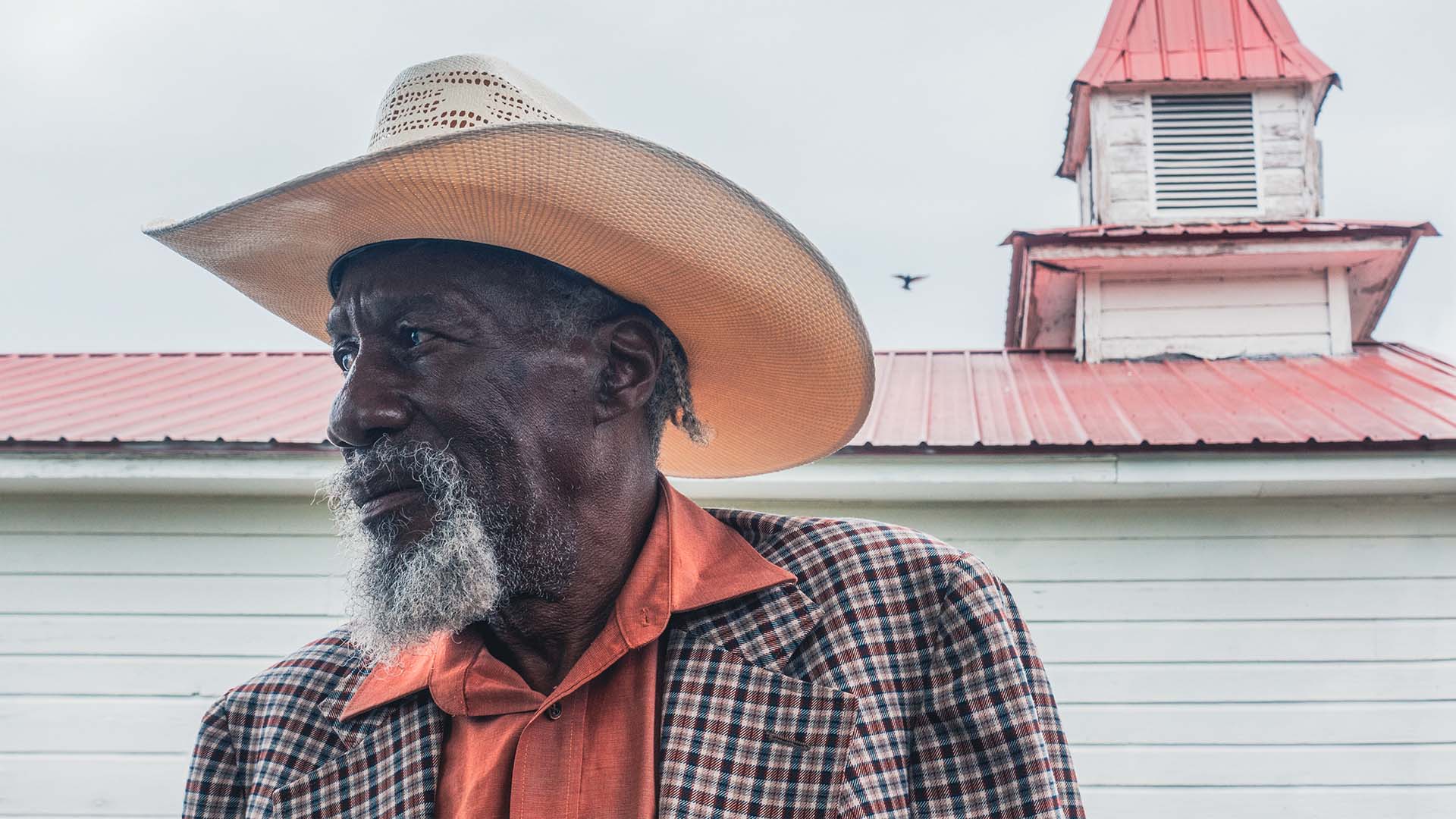 Robert Finley za 7 mrt Luxor Live